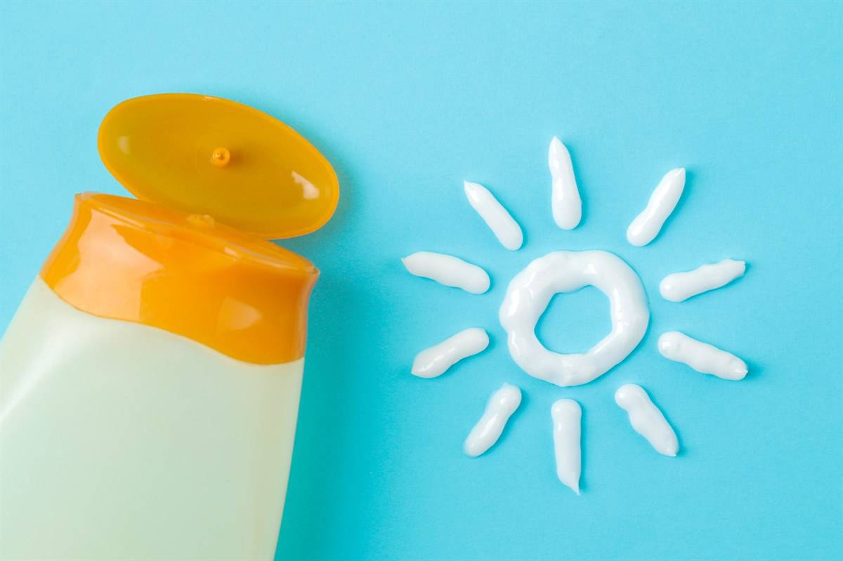 Does Banana Boat Sunscreen Smell Like Bananas? | OdorAnswers.com